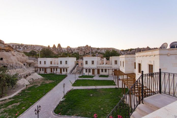 EMPIRE CAVE HOTEL | Max Travel Bileta Avioni, Pushime dhe Udhetime