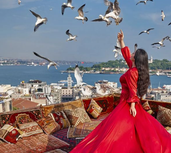 Një pamje mahnitëse e Stambollit nga Rooftop Galata | Max Travel Bileta ...